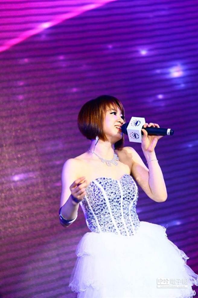 我也曾緊張地唱不出歌來-歌手兼主持人Grace的生命故事 - 生活 - 中時新聞網