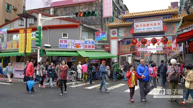 松山線通車 饒河夜市中午現人潮 - 生活 - 中時