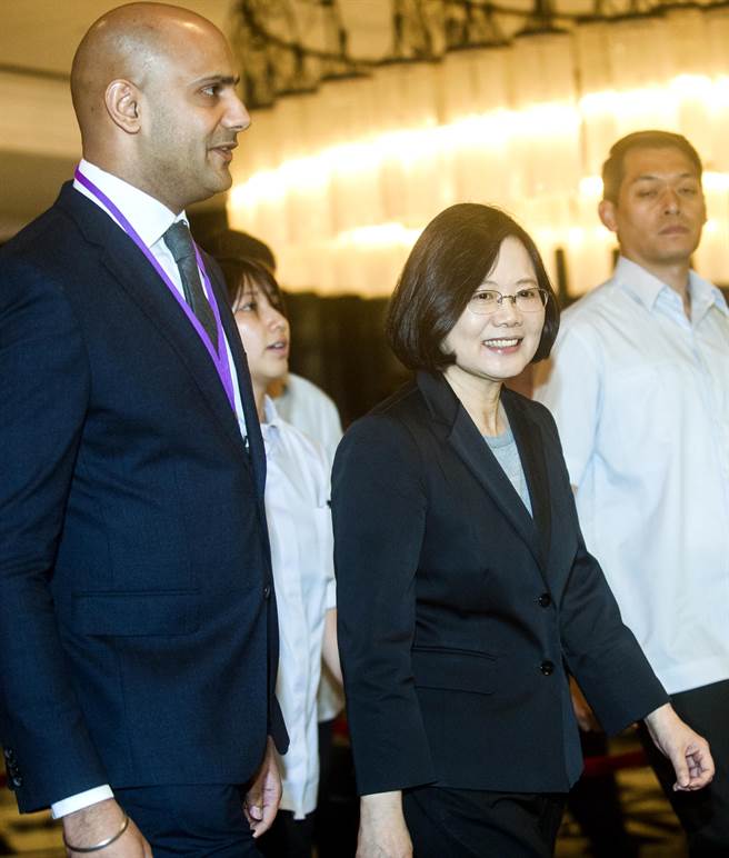 蔡英文：推動產業創新提升薪資水平 - 政治 - 中時