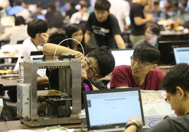 「2016HackNTU臺大黑客松」今日展開 600人參與 - 科技 - 中時