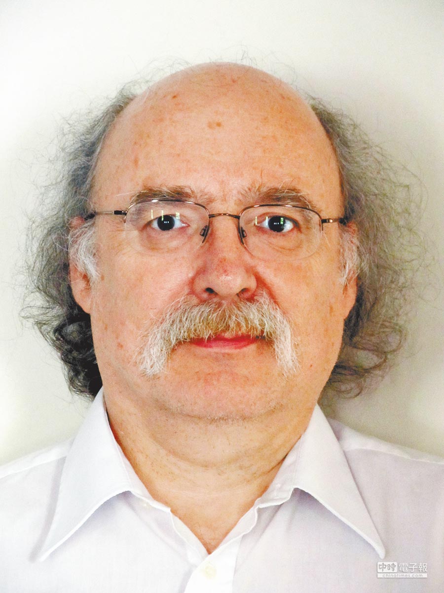 掀開「奇異」面紗 電子界一大步 諾貝爾物理學獎 3人齊奪 - 兩岸要聞 - 中國時報