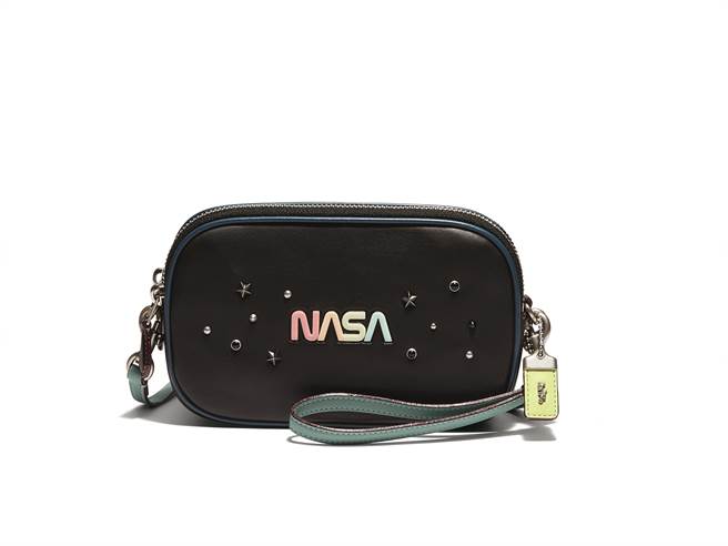 REXY 恐龍俏皮回歸！SPACE 限量系列讓你登上太空 實現宇宙漫遊夢想 - 潮流 - 樂時尚