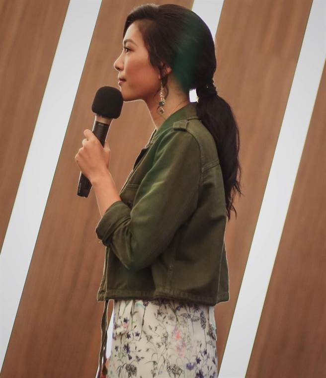 「不可能沒時間，只有你想不想動」！超美健身狂人莫莉的瘦身10語錄 - 名人 - 樂時尚