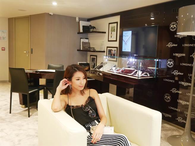 「準備好，世界就會看見你。」時尚部落客 Nancy展現台灣網紅新勢力 - 名人 - 樂時尚