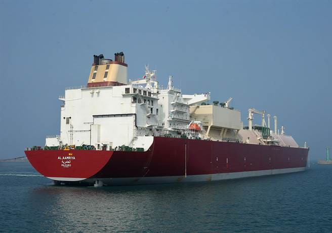 大型LNG液化天然氣船 首航抵達中油永安廠碼頭 - 生活 - 中時