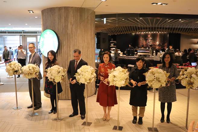 台北101 B1「星巴克摩登典藏吧台」門市即日起正式開幕！ - 生活 - 中時