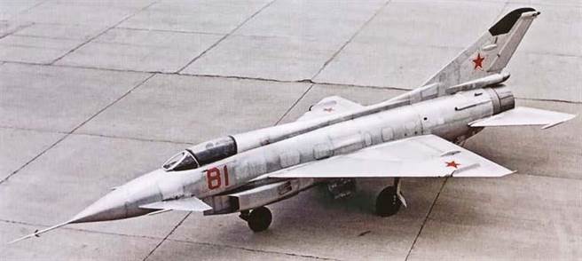 遺憾的MiG-21E-8 造型優秀卻研發失敗 - 軍事 - 中時新聞網