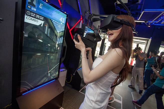娛樂新選擇 台灣首間VR餐酒館開幕 - 生活 - 中時新聞網