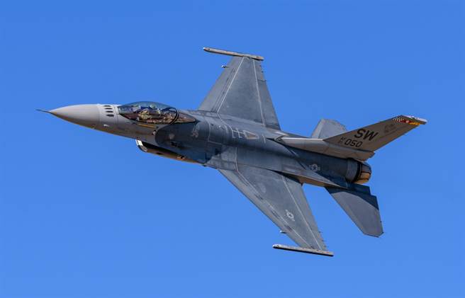 美國軍事雜誌分析 殲10C勝過F-16V - 軍事 - 中時新聞網