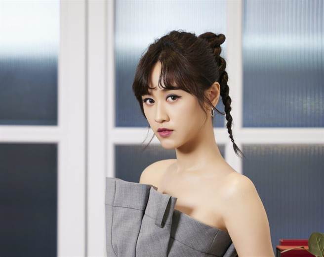 Sandy獲高端風尚雜誌選為2020台灣卓越青年才俊 吳宗憲：愛女光耀吳家門楣 - 娛樂 - 中時