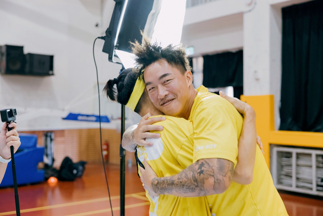 Zing為《全明星》請辭4年工作 讚郭泓志「站在世界高峰的男人」 - 娛樂 - 中國時報