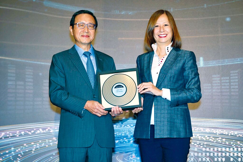 中信金陳佳文膺IDC年度CEO - 產業特刊 - 工商時報