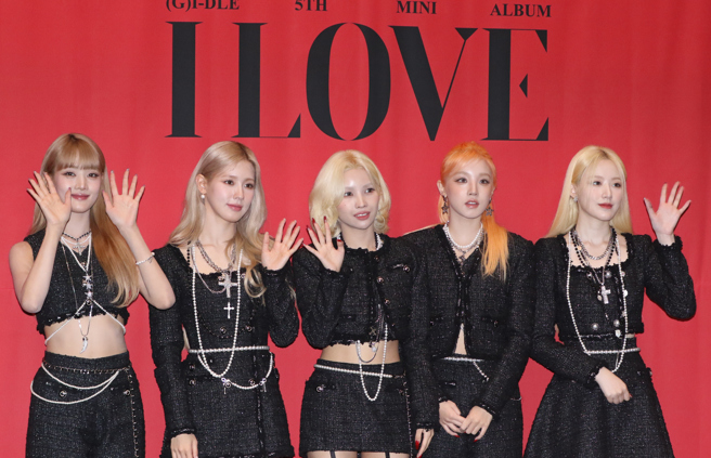 (G)I-DLE新曲歌詞露骨遭公司反對 隊長小娟：毀了我來負責 - 娛樂 - 中時新聞網