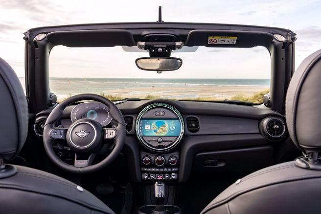 慶祝敞篷車推出30週年：MINI Convertible Seaside Edition - 汽車情報-汽車新聞 - 旺車
