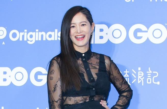 Janet時隔6個月終於返台 「回眸照美翻」吸4.2萬人狂讚 - 娛樂 - 中時新聞網