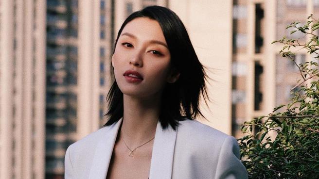 179cm女星金像奖礼服「全身透视」上下火辣曲线不藏了 - 触精品 - 触mii