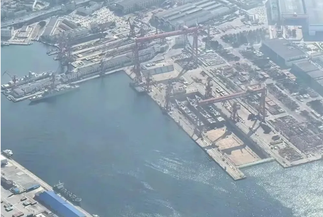 头条揭密》陆052E终极版驱逐舰动工 科技大驱055B即将下水 - 政治 - 中时新闻网