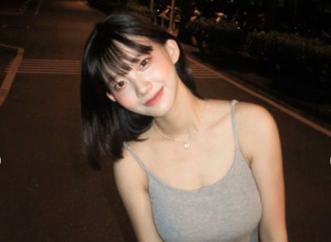 成大正妹穿「後媽裙」超狂身材擋不住！2.3萬人暴動 - 生活 - 中時新聞網