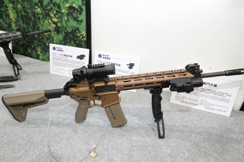 影》國防展登場神祕武器搶先看！「這款」自製步槍竟被軍事迷揪出缺點 - 政治 - 中時新聞網