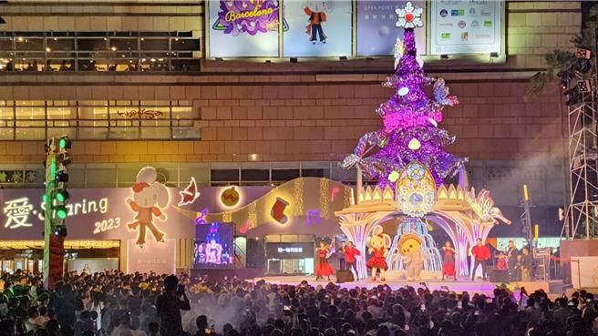 高雄下雪了！ 夢時代提前過聖誕「愛‧Sharing」睽違3年回歸 - 生活 - 中時