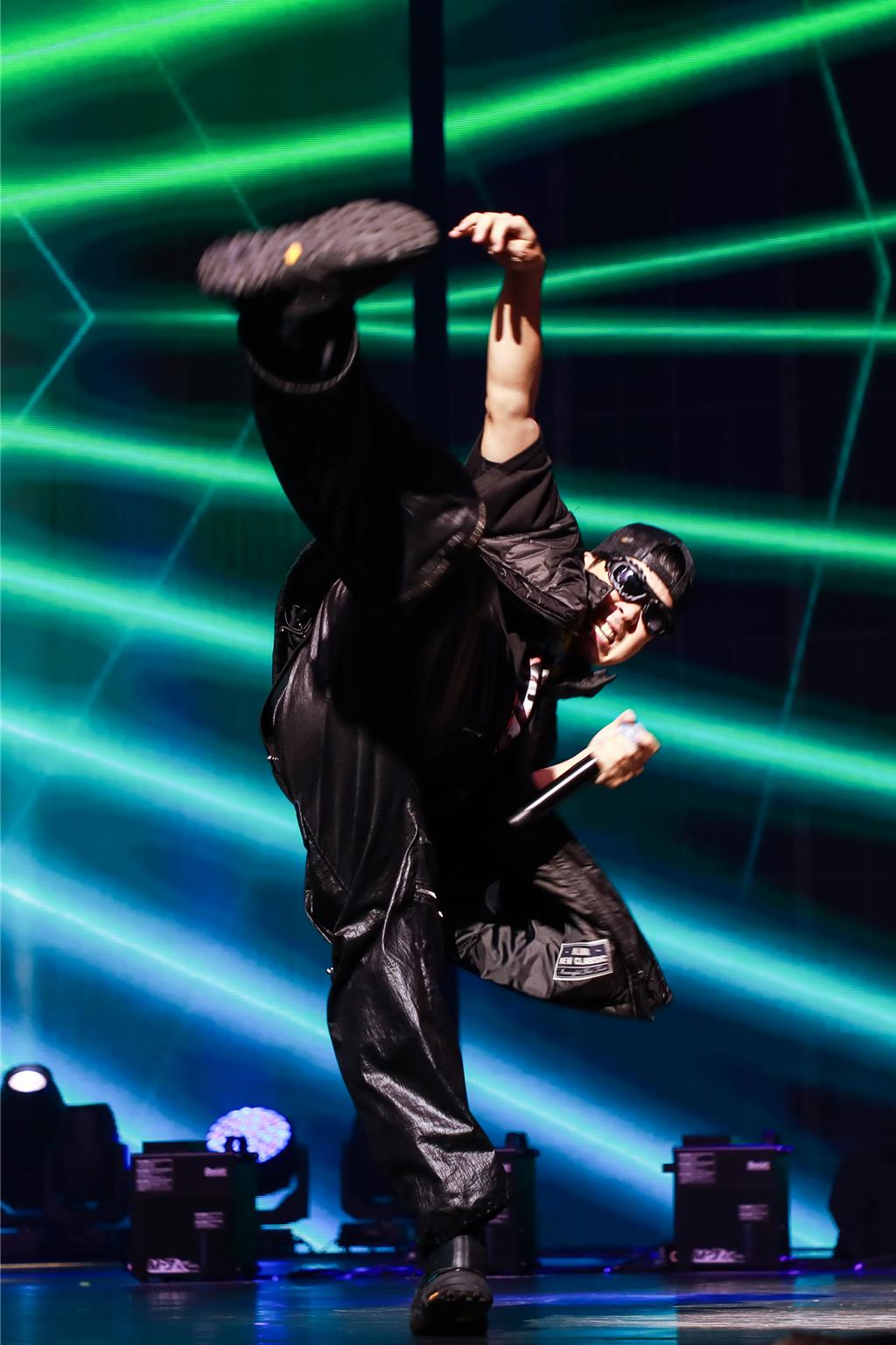 《RM》Haha回歸嘻哈歌手來台 24小時快閃灑水灌頂表誠意 - 娛樂 - 中時