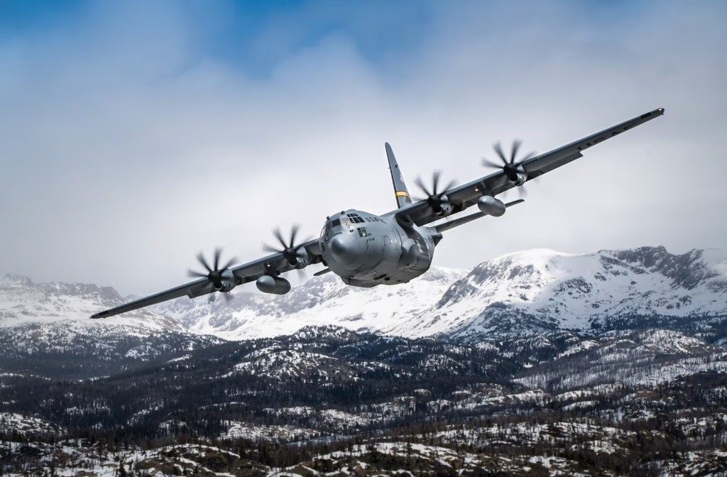 最耐操的大力士：洛馬公司慶祝C-130首飛70周年 - 軍事 - 中時新聞網