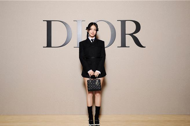 Dior 2024秋冬大秀 吸引Jisoo 娜塔莉波曼等人現身秀場 - 生活 - 中時