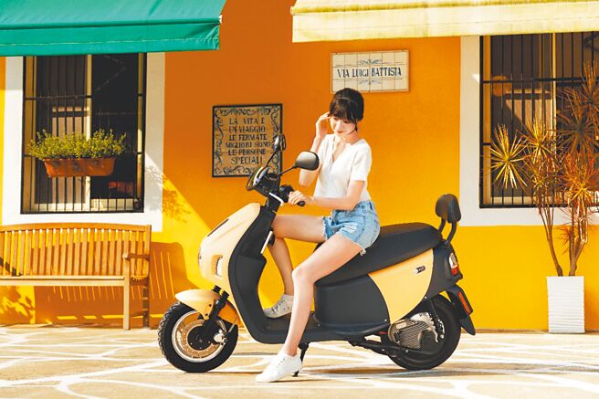 Gogoro回饋點數 中華eMOVING贈購車金 - 時尚消費 - 中國時報