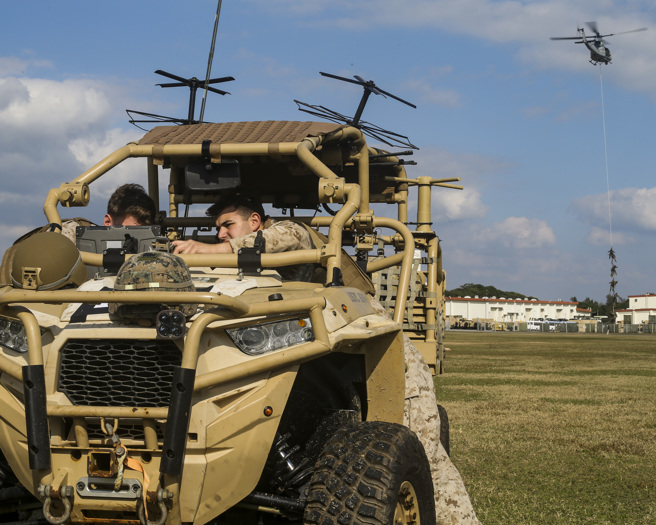 裝備越來越吃電！美戰術車擔任「行動發電機」 - 軍事 - 中時新聞網