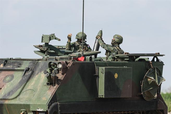花防部戰車營首次開放式訓場實彈射擊 提升臨戰應變 - 軍事 - 中時新聞網