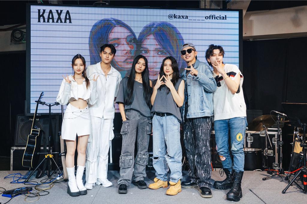 U：NUS吳昱廷、高有翔站台助陣師妹 透露KAXA團名氣派藏商機 - 娛樂 - 中時