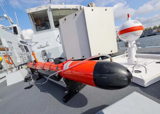 英海軍測試自主無人載具 可遠端遙控掃雷 - 軍事 - 中時新聞網