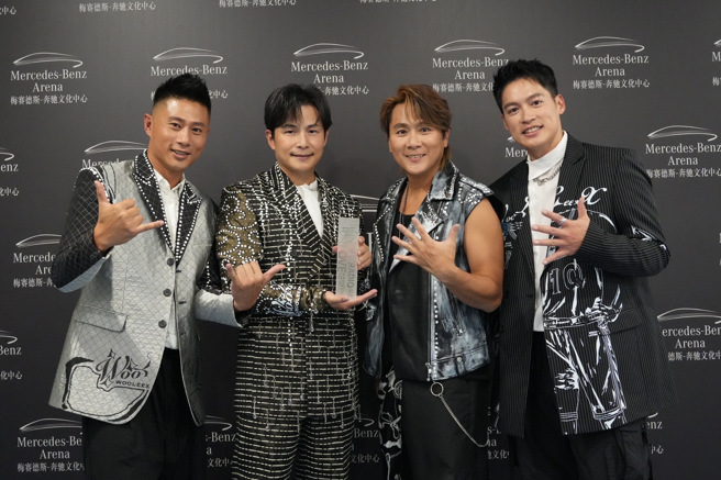 5566神曲22年後再得獎 這回多了他合體掀回憶殺 - 娛樂 - 中時新聞網