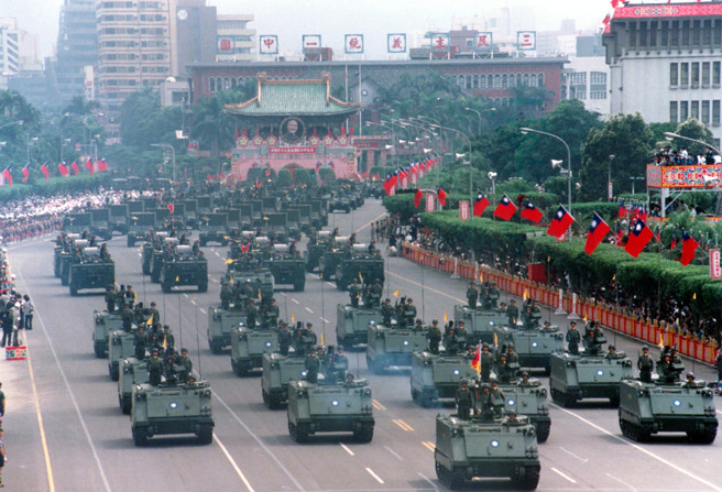 圖輯》12000名官兵、107架軍機現身！回顧「最後一次」國慶大閱兵 - 政治 - 中時新聞網