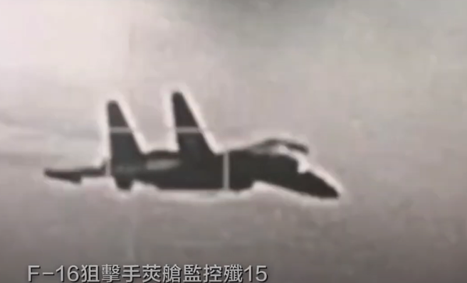 共军歼-15战机被标定 前空军副司令揭「狙击手荚舱」性能 - 政治 - 中时新闻网
