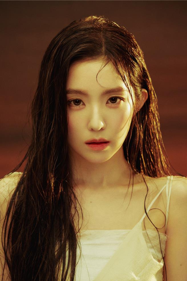 IRENE出道10年首推個人專輯 跨海問候感謝粉絲久候 - 娛樂 - 中時