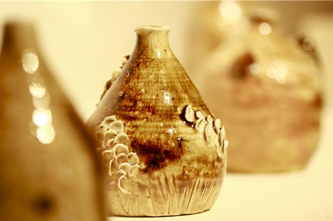 北昆士兰陶瓷奖得主来台 Ruby Yeh作品于竹南蛇窑展出 - 宝岛 - 中时