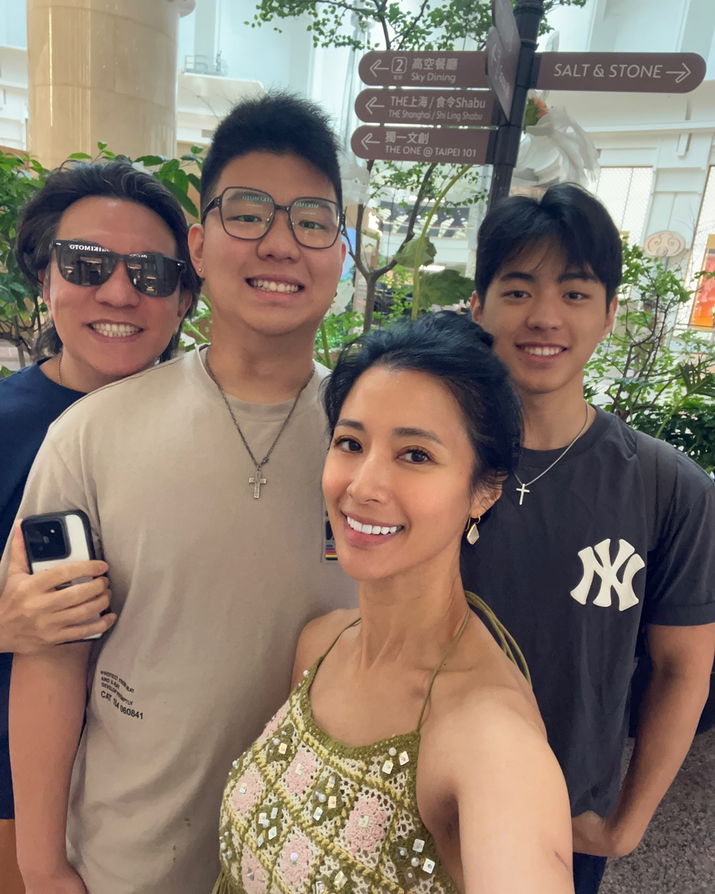 李蒨蓉被尪誤會不檢點 曬「姐夫照」要網友評評理 - 娛樂 - 中時新聞網