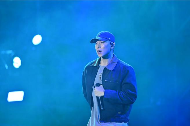 熱狗、頑童MJ116台東嗨唱掀高潮 瘦子抱愛女互動萌翻 - 娛樂 - 中時