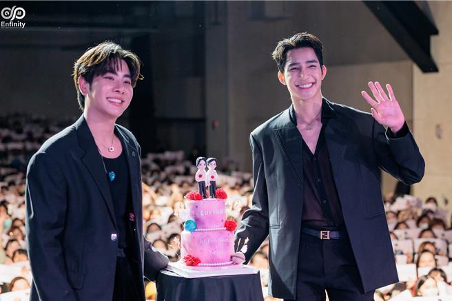 泰星Earth、Mix戲外也甜蜜同居ING！下個月二度來台會粉 - 娛樂 - 中時