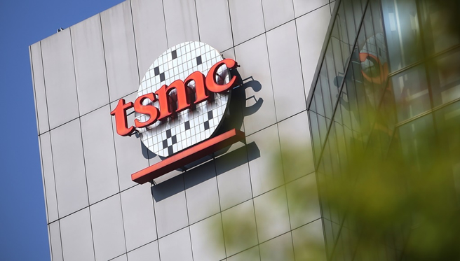 高雄人驚喜！「tsmc」大Logo首次亮相 2奈米量產快了 - 財經 - 中時新聞網