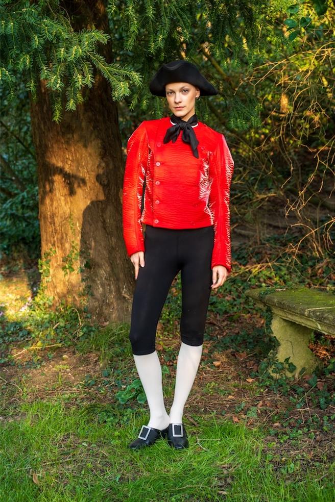 agnes b.以本質為先 2025秋冬系列充滿巴黎的過去與現代連結 - 觸精品 - 中時