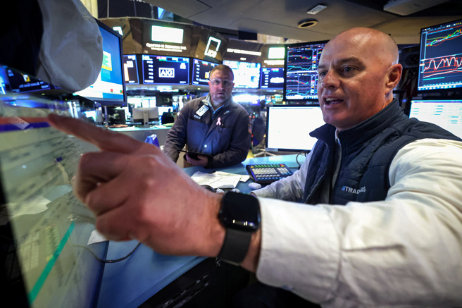 Fed最快6月降息 那指上衝300點 台積電ADR漲2％ - 財經 - 中時新聞網