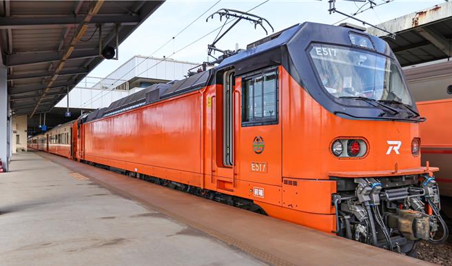 台鐵增購E500電力機車降故障率 估2027年全交車 - 生活 - 中時