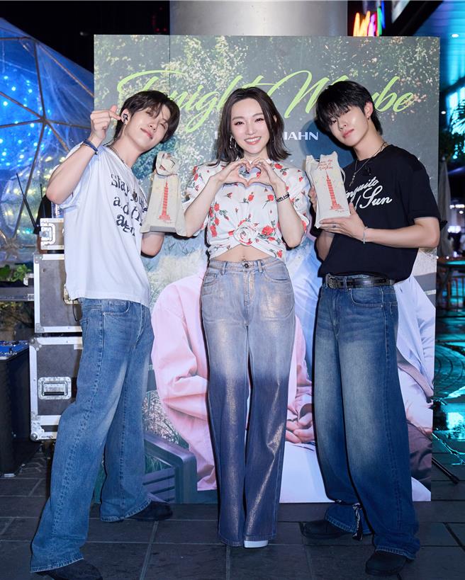 韓星R1AN、JIAHN來台街頭開唱初體驗 閻奕格驚喜現身合唱中文歌 - 娛樂 - 中時