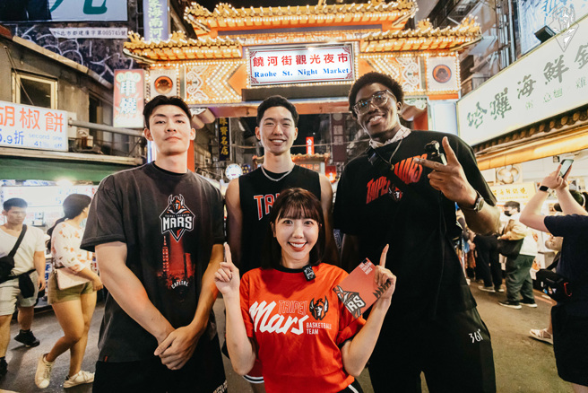 TPBL》台味戰場11月15、16日登場 Mika攜手戰神球星逛饒河夜市 - 體育 - 中時